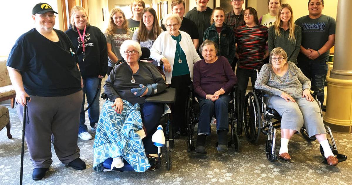 Big Chief FFA community service project – Osceola-Sentinel Tribune