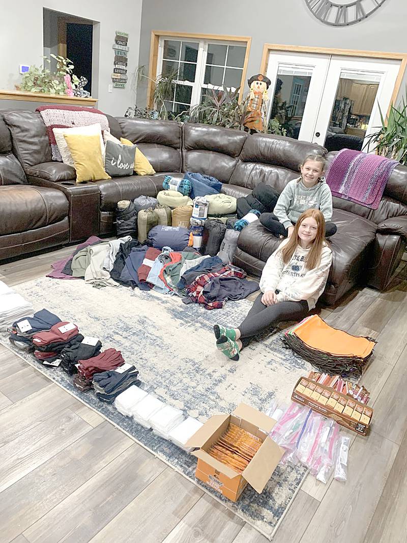 Osceola sisters donate to veterans – Osceola-Sentinel Tribune