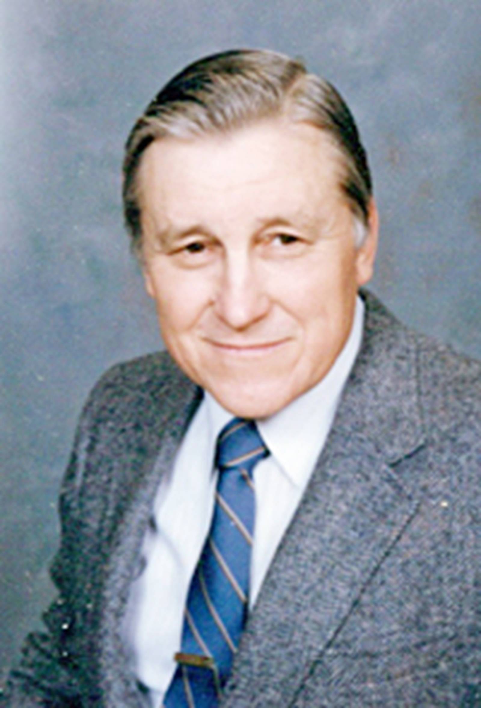 Dale Phillips Bouton – Osceola-Sentinel Tribune