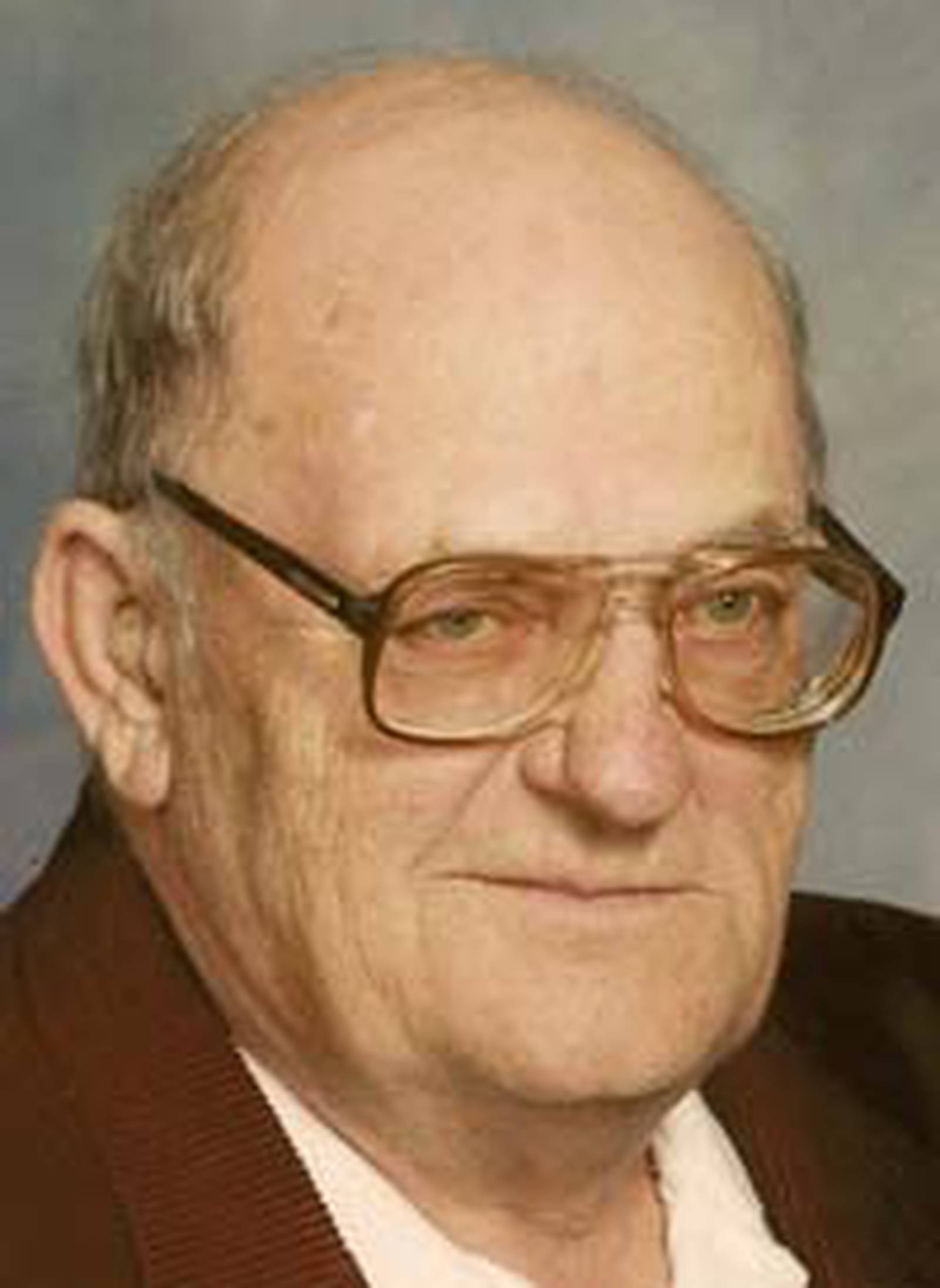 Ray Webb – Osceola-Sentinel Tribune